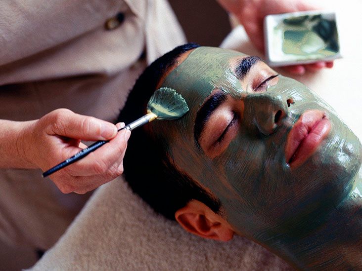 Anti-aging facials: Types and skin care practices
