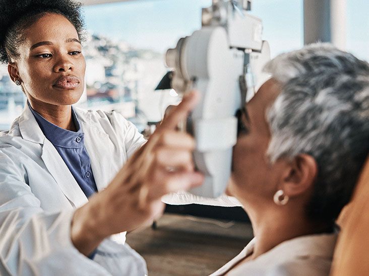 Does macular degeneration affect central vision?