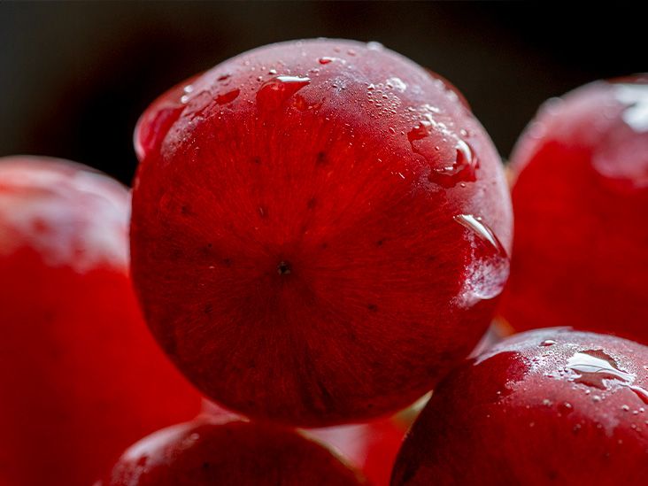 Macular degeneration: Are grapes good for your eyes?