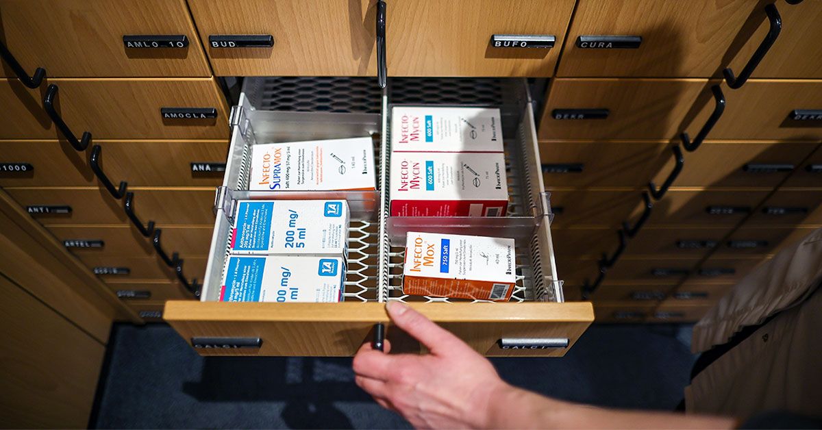 Pharmacist: Role, types, and responsibilites