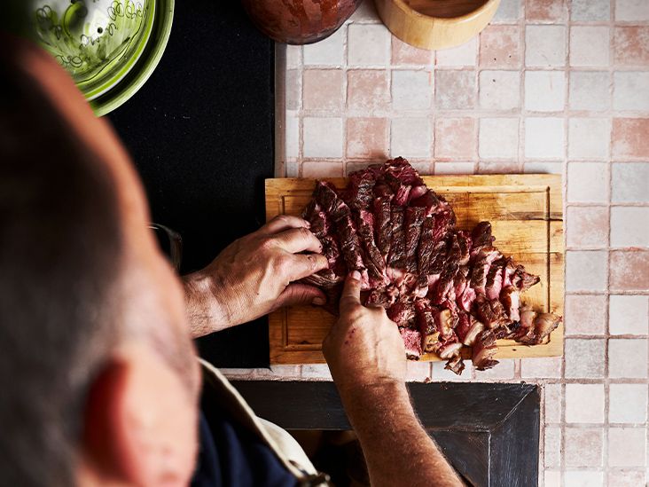 Does eating red meat lead to inflammation?