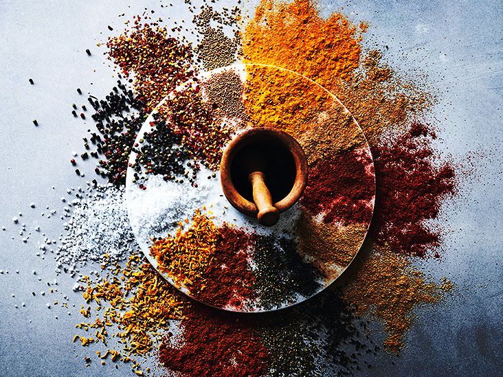 What are some examples of natural blood thinners for heart health?