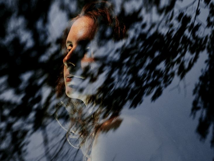 Numb face: 5 causes and what to do