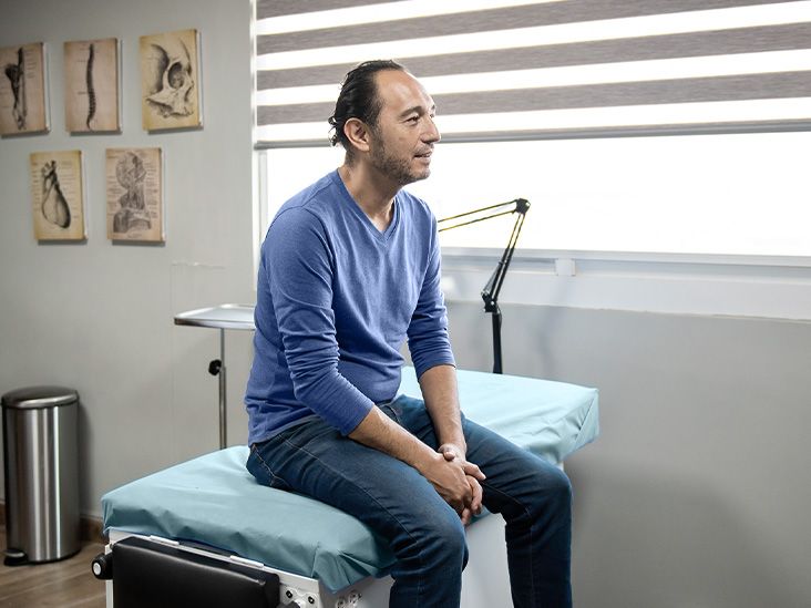 Prostate cancer surgery vs radiation: Benefits and risks