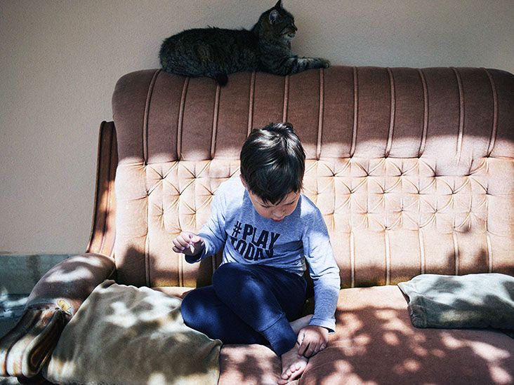 Scabies vs. eczema: Symptoms, causes, and treatment