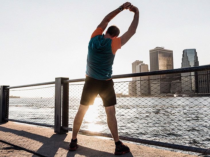 Back and testicle pain: Causes and treatment