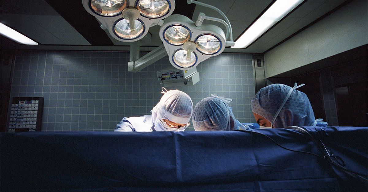 Thyroid lobectomy: Purpose, procedure, recovery, and more