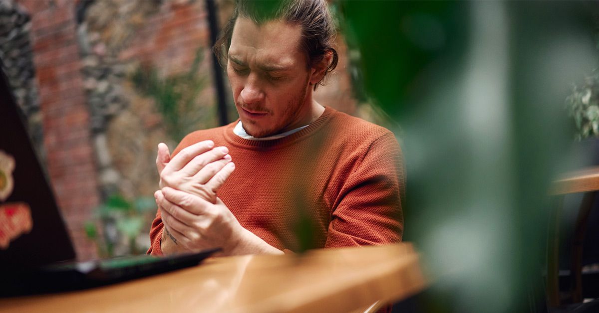 Carpal tunnel injection: Types, purpose, side effects, and more