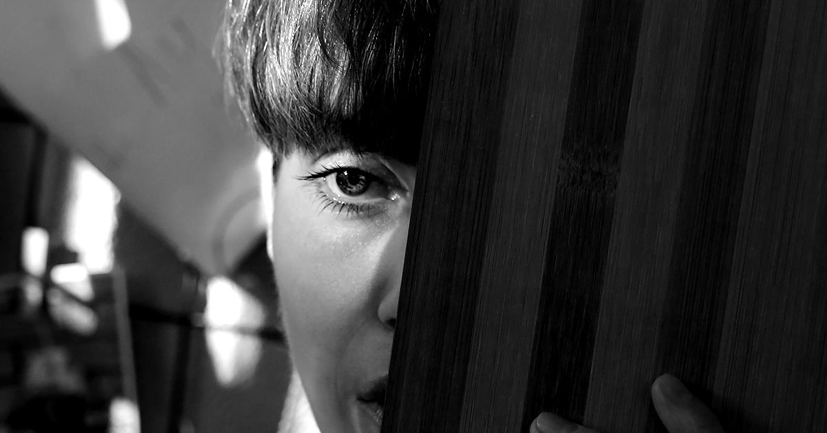 Light sensitivity in one eye: Causes and treatment options