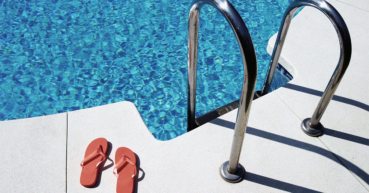 Skin peeling between toes: Causes and treatment