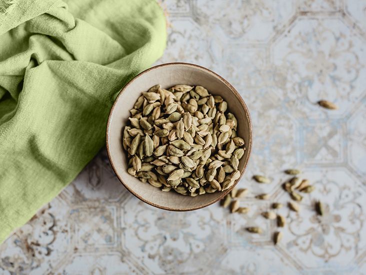 Cardamom: 7 health benefits, dosage, and side effects