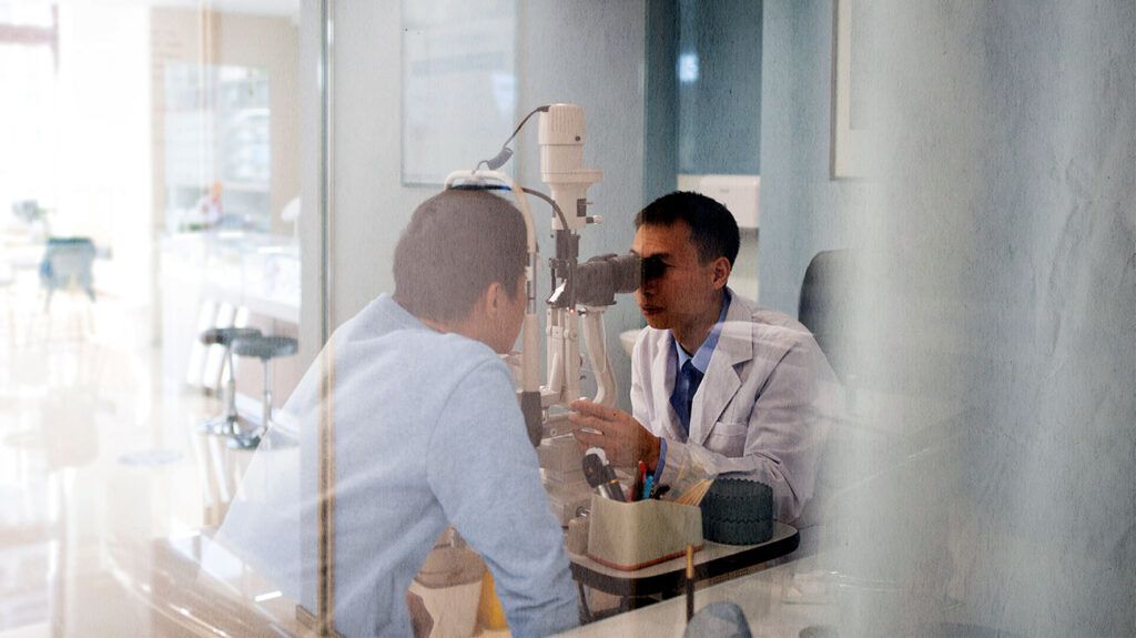 How to treat an eye infection due to MRSA