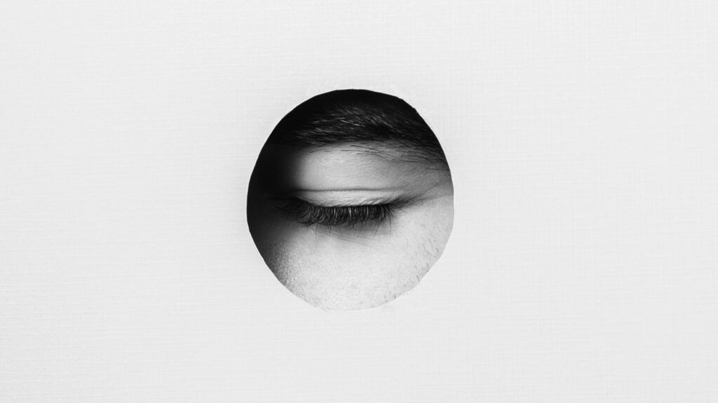 Posterior subcapsular cataract: Symptoms, causes, and more
