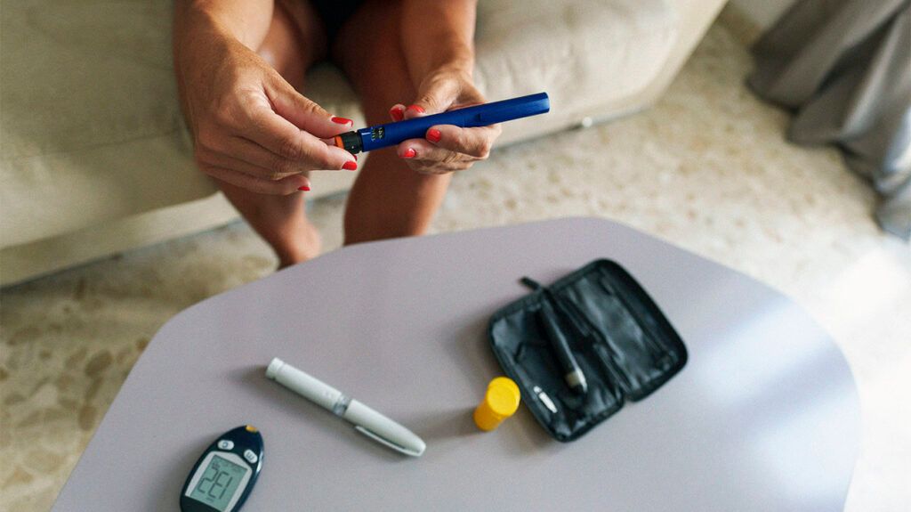 What to know about low blood sugar levels and PMS