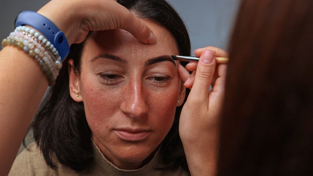 Eyebrow tinting: Procedure, benefits, and risks