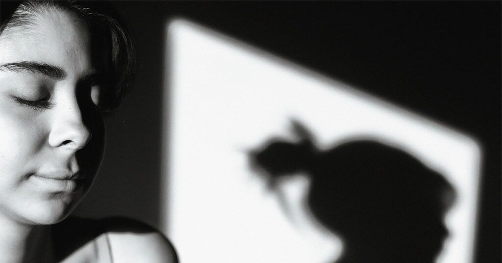 Lightheaded and dizzy on period: Causes and treatments