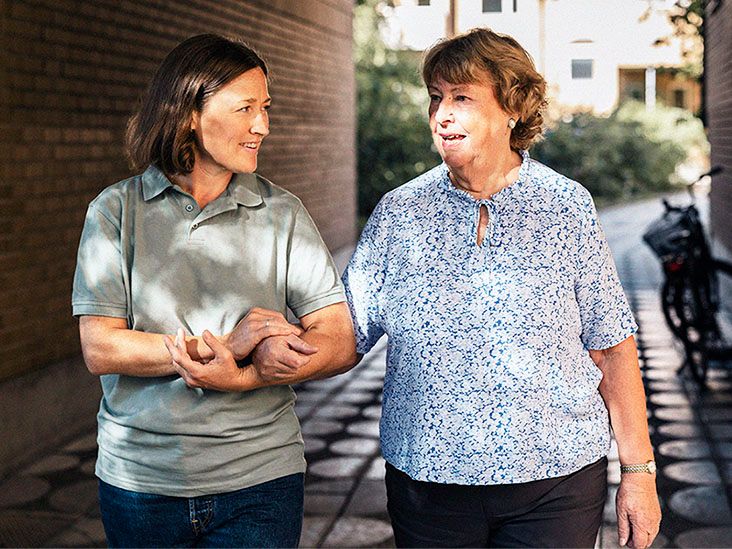 Signs that pneumonia is improving: What to look for and more
