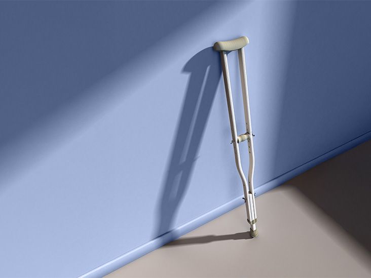 Crutches: Types, purpose, and how to get one