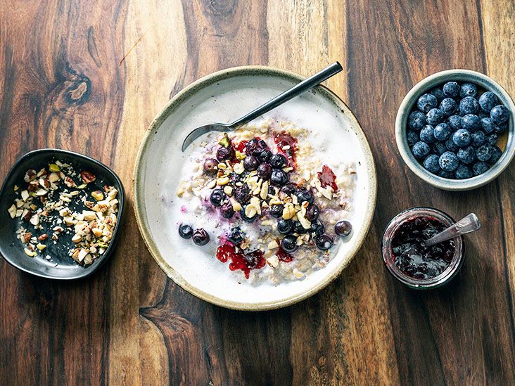 Cholesterol: How oatmeal helps and recipes to try