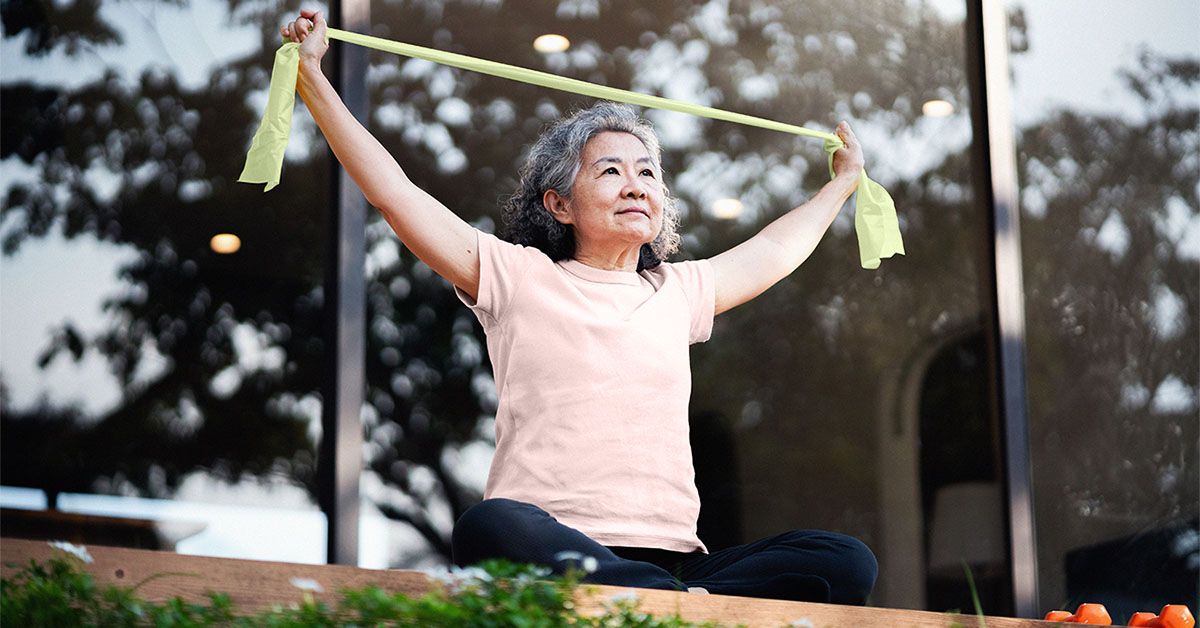 Simple shoulder exercises for older adults
