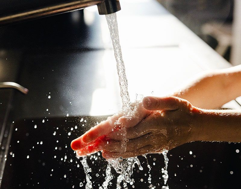 Weak immune system: Symptoms and what to do