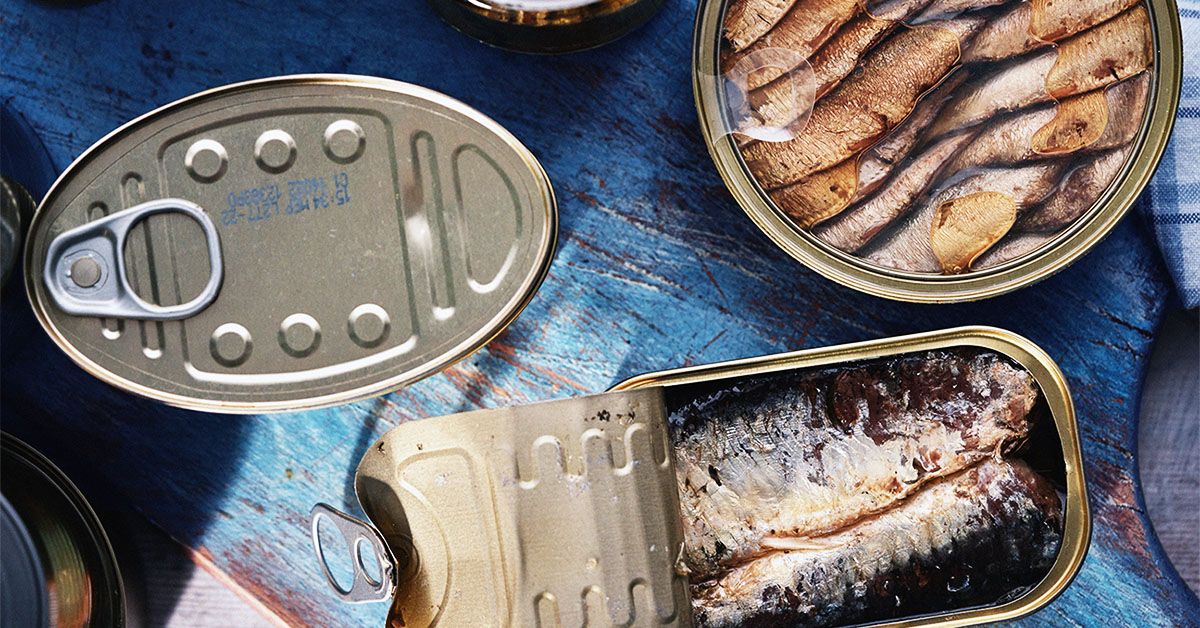 Fish oils and omega-3 oils: Benefits, foods, and risks