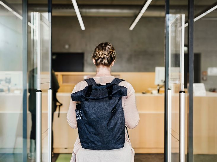 So Close, Yet So Far: Avoidant Personality Disorder | Psych Central