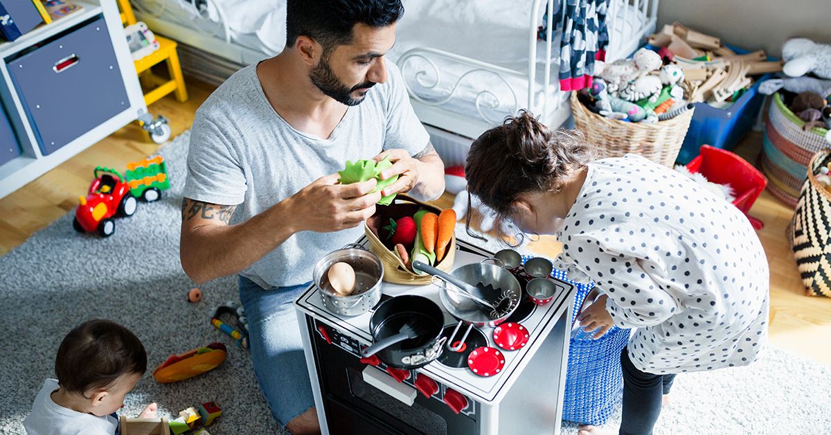 The Role of a Father: Responsibilities and Importance | Psych Central