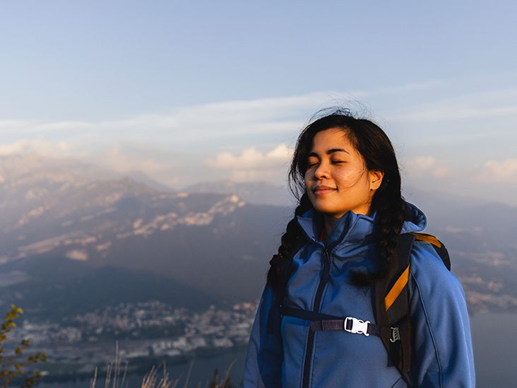 7 Best Relaxation Exercises: Meditation, Grounding, and More