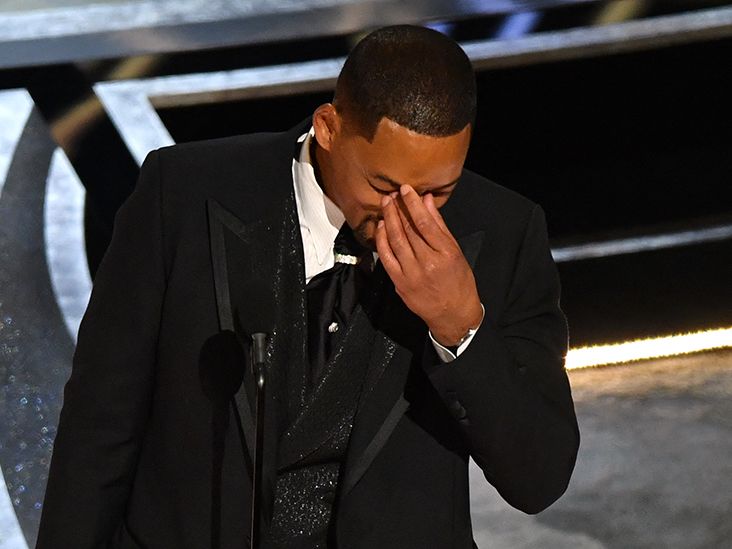 5 Mental Health Experts Respond to Will Smith's Slap at the Oscars