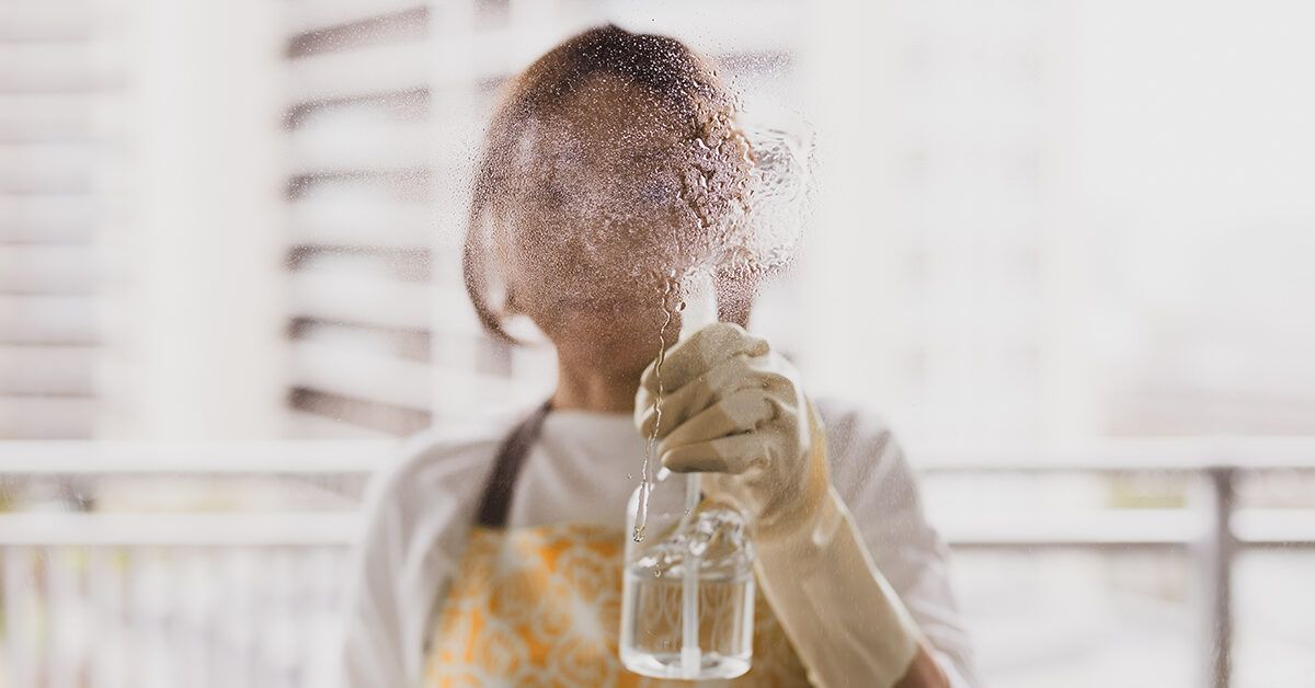 What Is Considered a Germaphobe?: Signs and Symptoms