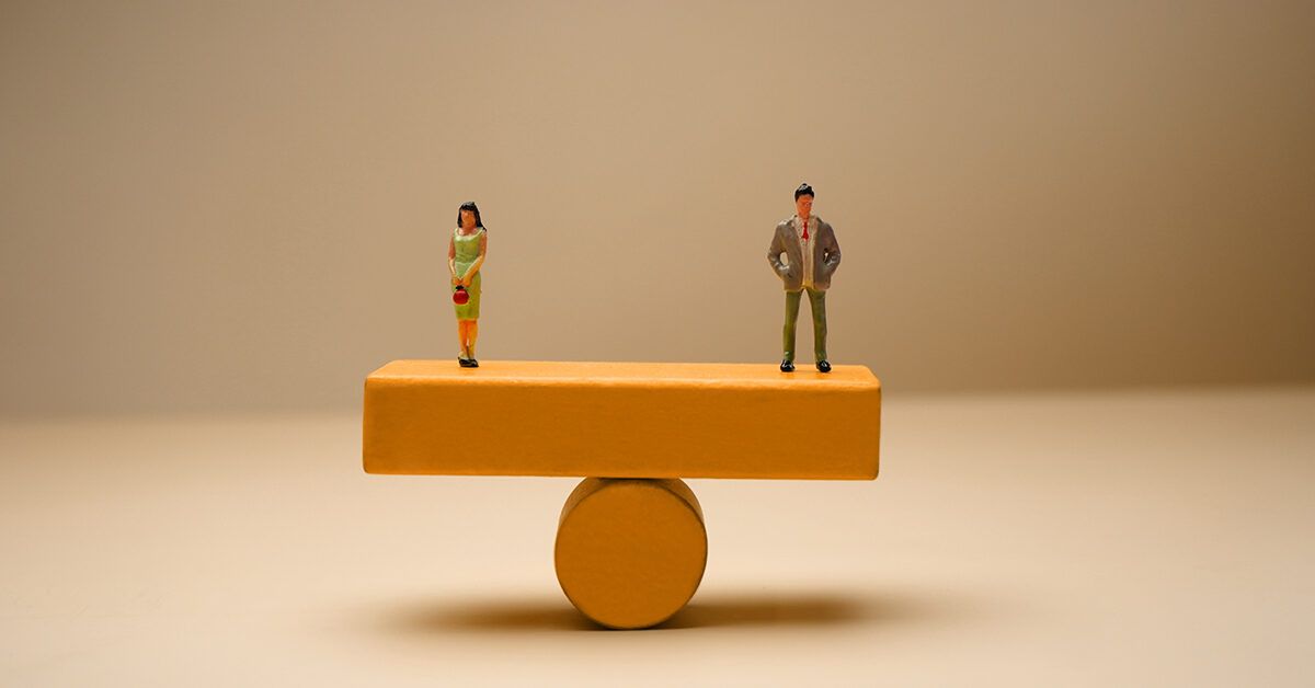 Power Struggle in Relationships: Signs, Effects, and Solutions