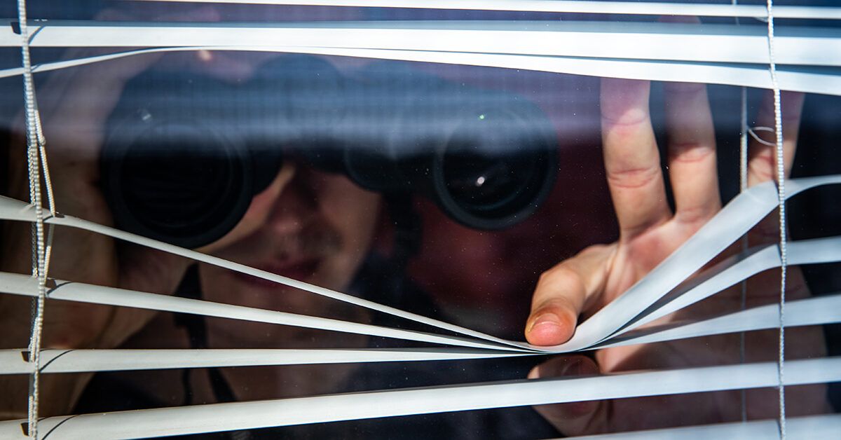 Voyeuristic Disorder: Signs and Symptoms | Psych Central