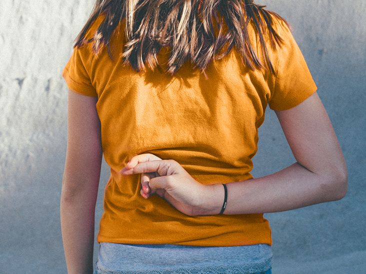 How to Spot a Pathological Liar: Signs, Causes, and How to Deal