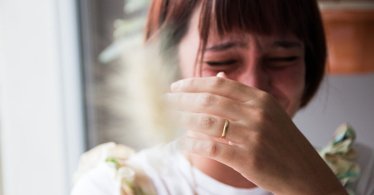 Emotional Lability: Signs, Types, Causes, Treatment, and Coping