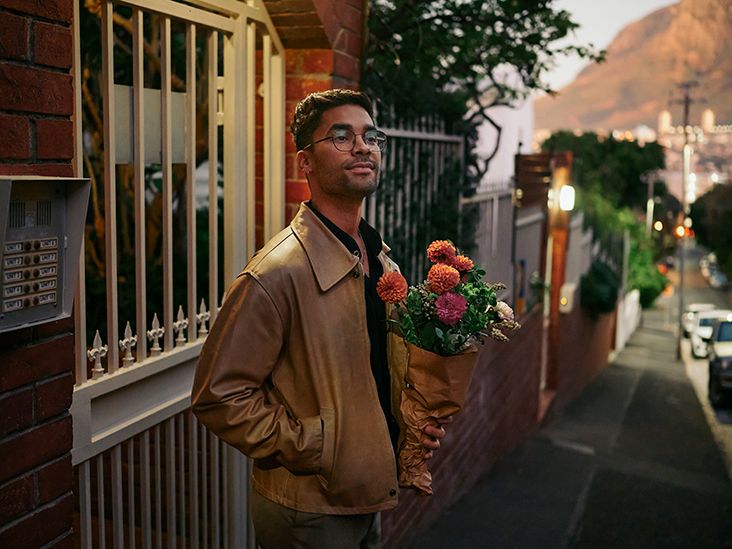 9 Signs of a Hopeless Romantic