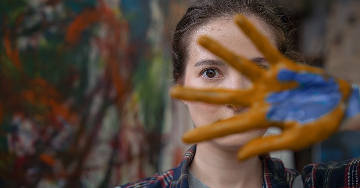 Narcissist Smear Campaign: Examples and Coping Tips