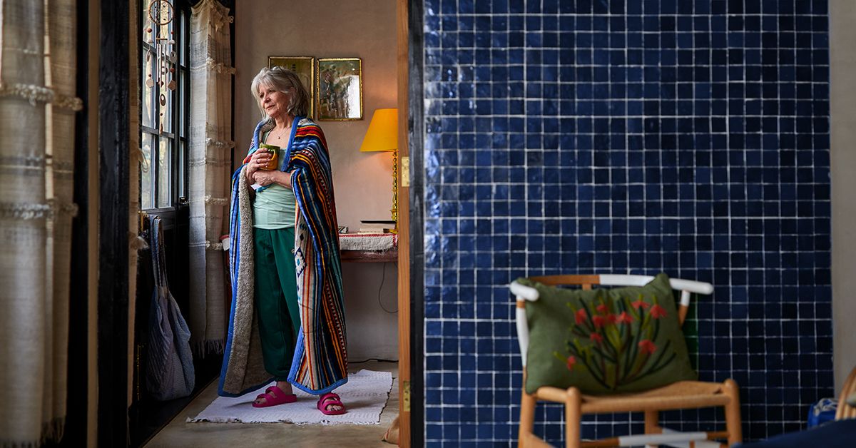 Social Recluse: Definition, Causes, and How to Deal