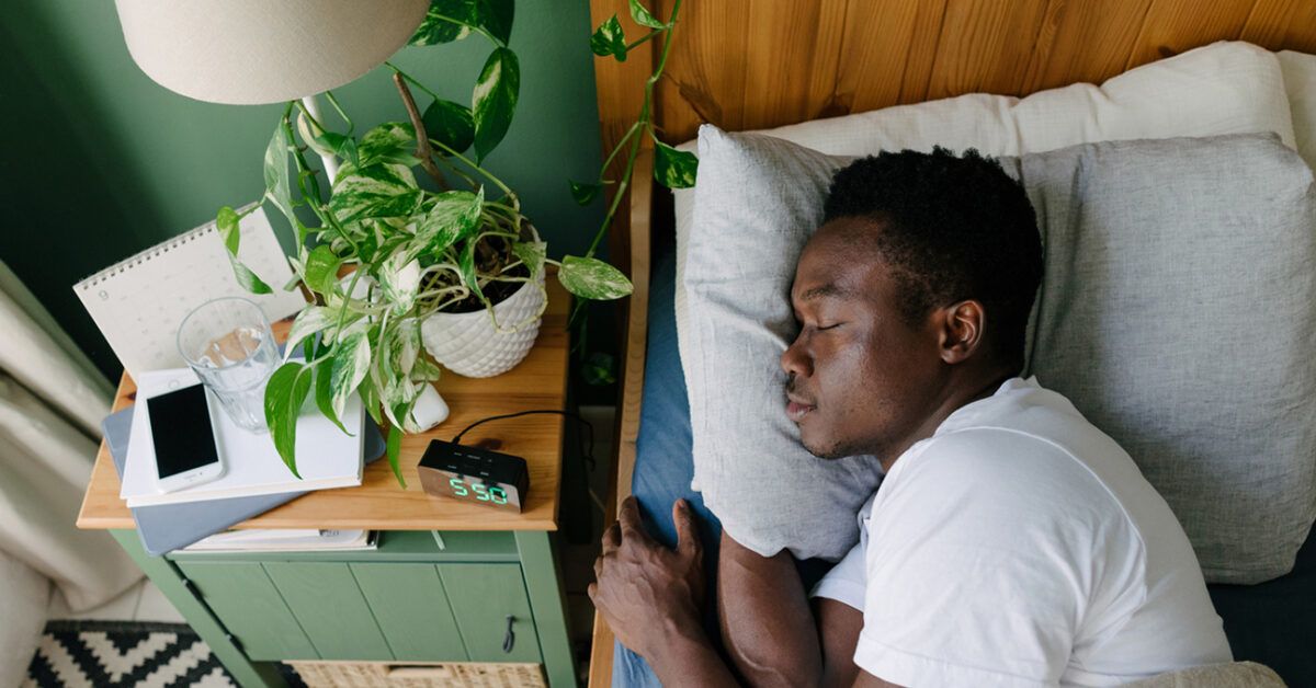 Sleep Anxiety and Chronic Conditions: Treatment, Management, and Tips