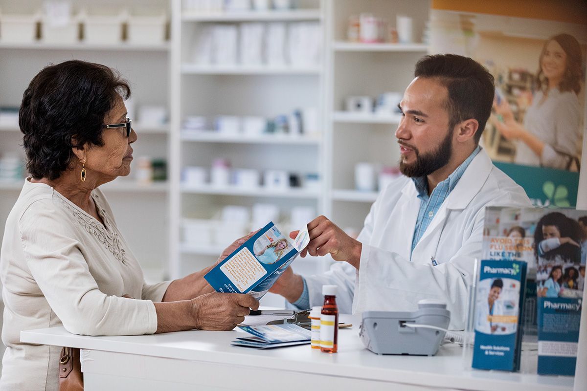 What to know about prescription cards vs. insurance cards | Optum Perks