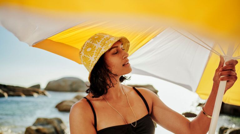 Can I be in the sun while on doxycycline?